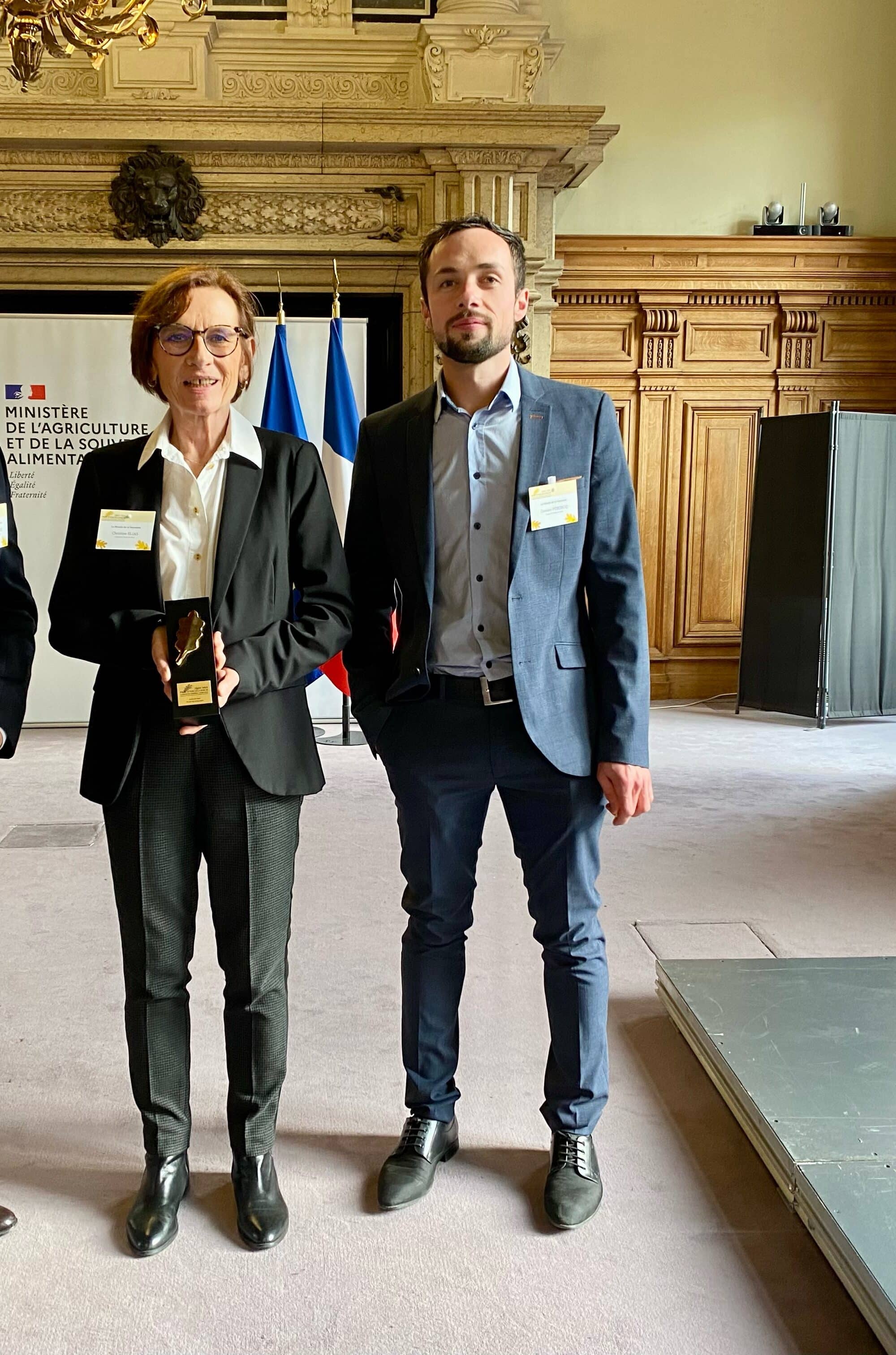 Le Moulin de la Veyssière reçoit le Prix d'Excellence du Concours ... Le Moulin de la Veyssière reçoit le Prix d'Excellence du Concours ...